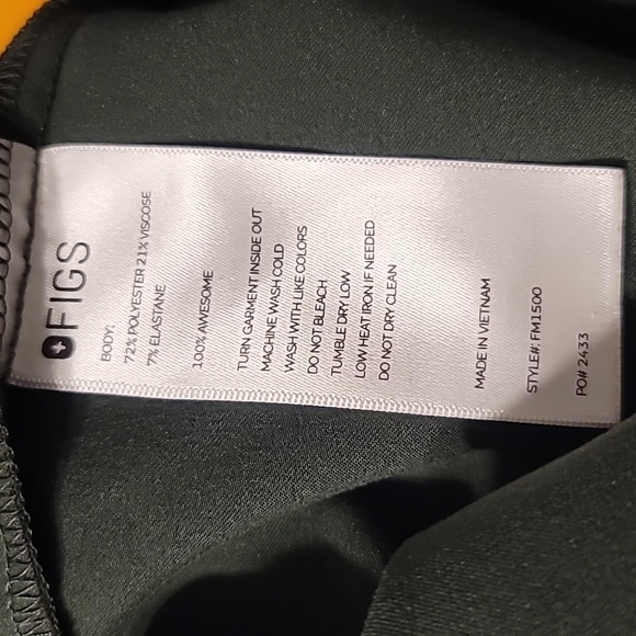 Figs | Shirts | Figs Leon Threepocket Scrub Top Mens Xxlarge Moss ...